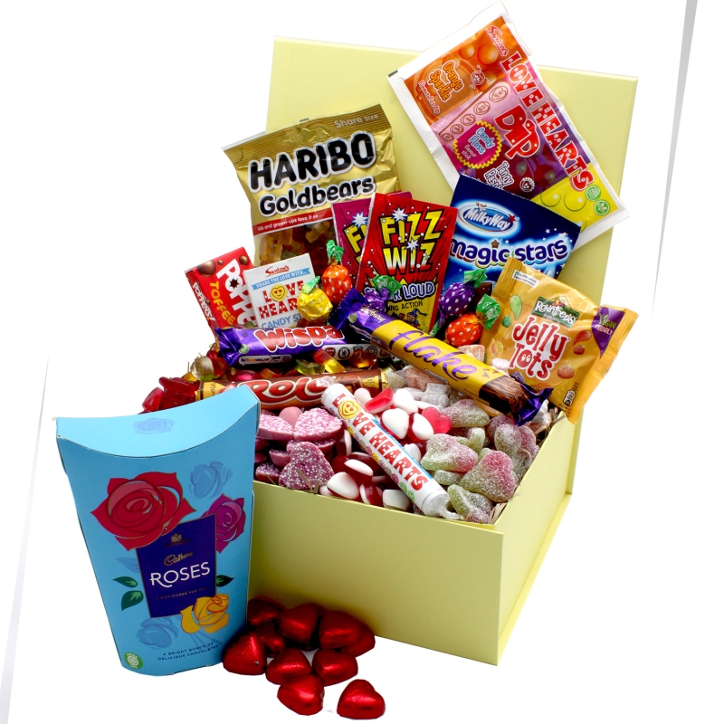 Retro Delights Mini Sweet Hamper - Classic British sweets ...