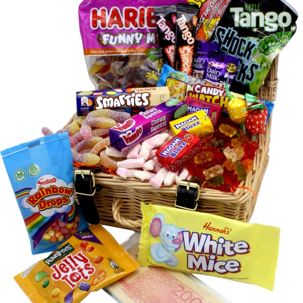 Kids Sweet Hamper- Perfect Sweet Gifts for Boys & Girls from The UK ...